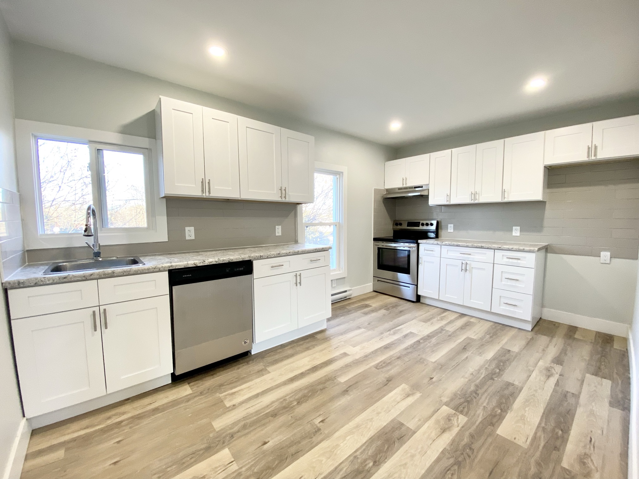 Home [paragonpropertymgt.managebuilding.com]